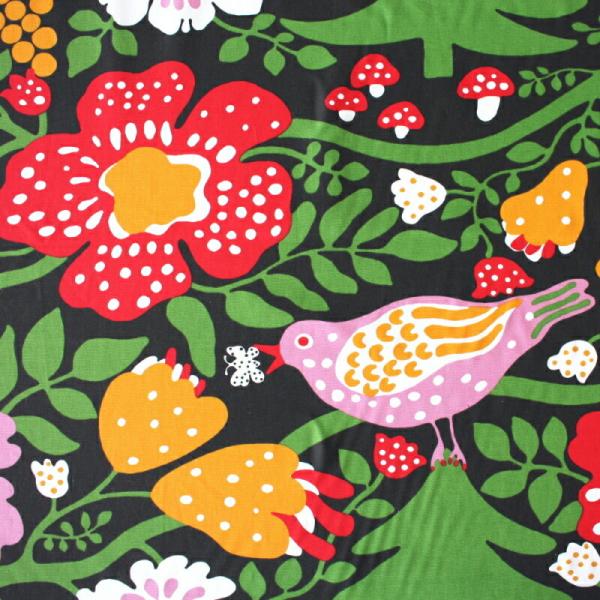 NordiskaTyger (ノルディスカティーゲル) ファブリック(生地）BLA FAGEL （ブローフォーゲル） レッド