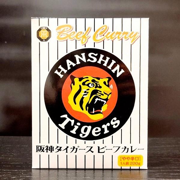 数種類のカレーとスパイスを独自の配合でブレンドし、飴色になるまで炒めた玉葱と人参やトマトやりんごなどをじっくり煮込んで仕上げたコクのあるビーフカレー。阪神ファンなら必須アイテム！パッケージの裏に書いてある「六甲おろし」を口ずさみながら食べて...