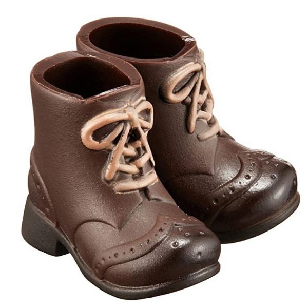 オビツボディ11cm用のショートブーツになります。靴底に付いたマグネットが鉄製品上での自立をサポートします。カラー：ブラウン【注意】当製品は11cmボディの足にぴったり合わせて製作されています。着脱の際はブーツ（もしくはブーツを履いた足パー...