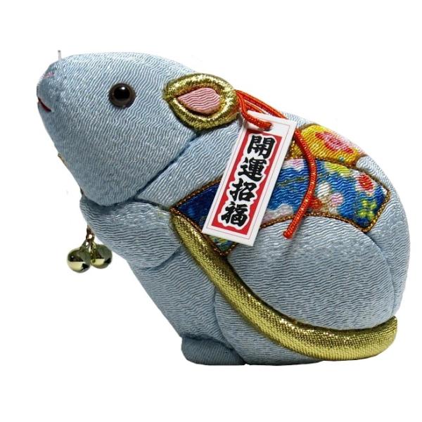 「ねずみ」の木目込材料の販売です。※完成品ではありません。【桐塑】のボディに布地をセットした手芸キットです。型紙も付いていますので、上級者はもちろん初心者の方にもオススメです。ボディサイズ(約)：幅11.5cm×奥6.5cm×高9cm生地：...