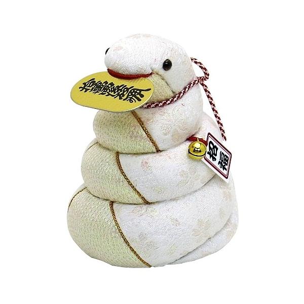 「巳(へび)」の木目込材料の販売です。※完成品ではありません。【桐塑】のボディに布地をセットした手芸キットです。型紙も付いていますので、上級者はもちろん初心者の方にもオススメです。ボディサイズ(約)：幅7.8cm×奥9cm×高10cm※サイ...