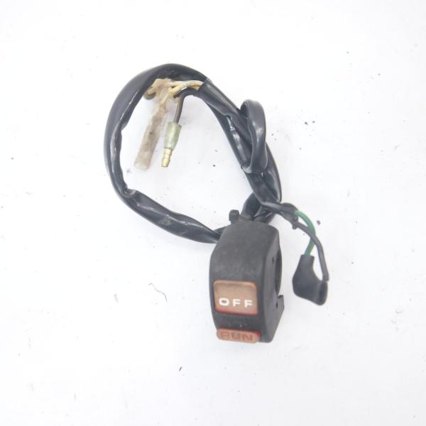 XLR250バハ　MD22-1400　92年から取り外しにて入庫した 純正キルスイッチです。外見傷あります。しかし割れなし。取付に破損なし。このようなパーツをうまくご活用いただける方にどうぞ。止めピンなし。同一車体部品お探しの際は MD22...