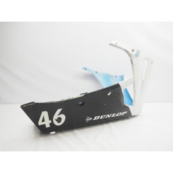 "形状見た感じMracingのアンダーカウルかと思います。08年〜削れや穴あきや割れ等ありますので、FRP補修キットで直してお好きなペイントでご活用ください。専用アッパーカウルが必要ですが、レーサー制作に最適な一品かと思います。"