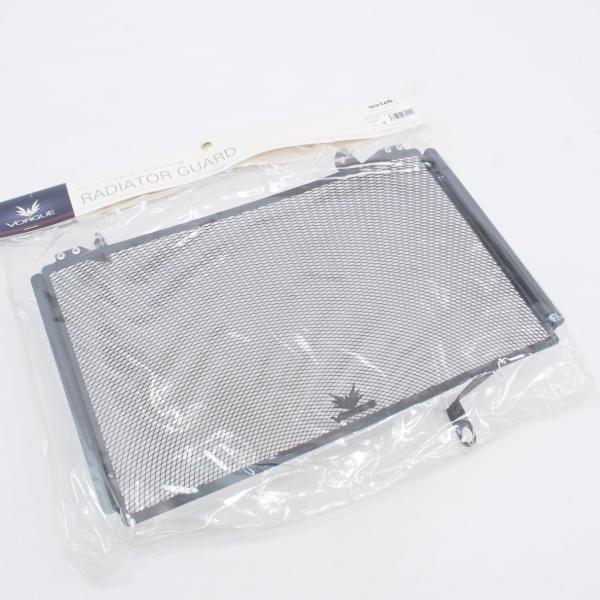 "素材　ステンレス（SUS304／0.8mm厚）色　スーパーブラック適合1198／1098／848 series メーカー品番　VGD4102パッケージにヘタリはありますが、問題なく使える未使用品です。イメージチェンジにどうぞ。定価2300...