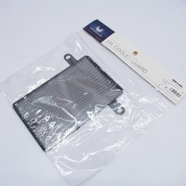 "素材　ステンレス（SUS304／0.8mm厚）色　スーパーブラック適合　SS 2017-2018メーカー品番　VGD4213 SBKパッケージにヘタリはありますが、問題なく使える未使用品です。イメージチェンジにどうぞ。定価17000円。"