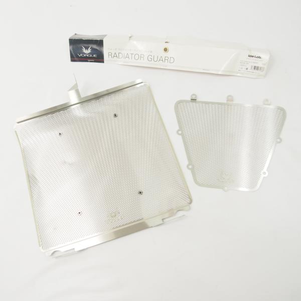 "X-DIAVEL用のVORGUE製コアガードセットです。未使用品番:VGD4311飛び石などからラジエターを保護してくれます。材質はステンレス製。ドレスアップにもおすすめです。未使用品となりますが、開封済みの展示品となります。定価￥34....