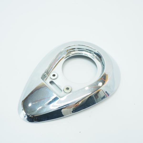 "フロント破損車の補修ベースにどうぞワルキューレ1500 SC34 純正タンクキャップカバー　刻印　17621-MZ0です。画像のように傷があります。しかし割れや亀裂はありません。車両への組み付けは現状にて可能。傷を気にしない方のとりあえず...