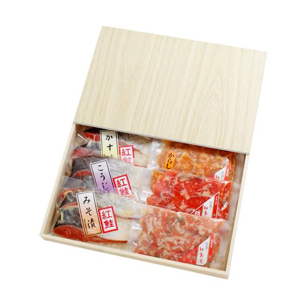 ※こちらの商品は受発注商品の為ご注文後のキャンセルはできません。予めご了承くださいませ。特別な詰め合わせです。■内容量：240g（からし紅葉漬80g×1袋・紅鮭紅葉漬80g×1袋・紅葉漬80g×1袋）、6切（紅鮭かす漬2切×1袋・紅鮭こうじ...