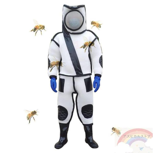 素材構成: 100%ナイロン【高い防刺傷性能】すずめ蜂から身を守る最強防護服です。高い防刺傷性能により蜂の攻撃から身を守る安全構造。厚手の素材を採用、最も刺されやすい屈折部（肘・膝・脇）と肩、背中に厚みのある当社独自の特殊パッド採用。毒針の...