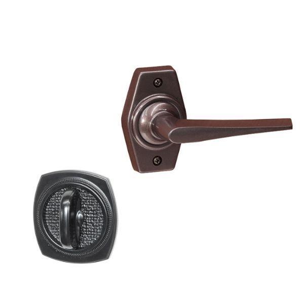 【商品説明】 ●商品特徴：ラッチ本体・戸襖用バックセット：65mm ●用途：和室用 ●仕上・色：塗装ブラウン色 ●材質：（ハンドル・座）亜鉛ダイカスト、(ラッチ本体)プレス鋼板 ●寸法（mm）：バックセット（B/S）65 ●対応戸厚(mm)...