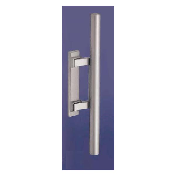 メーカー取り寄せ品となります。メーカー在庫がある場合は１週間程度で出荷できる場合がありますが、通常はメーカーにて受注後組み上げる為、納期が２〜３週間かかります。プッシュプルラッチPY(BS51mm)付き