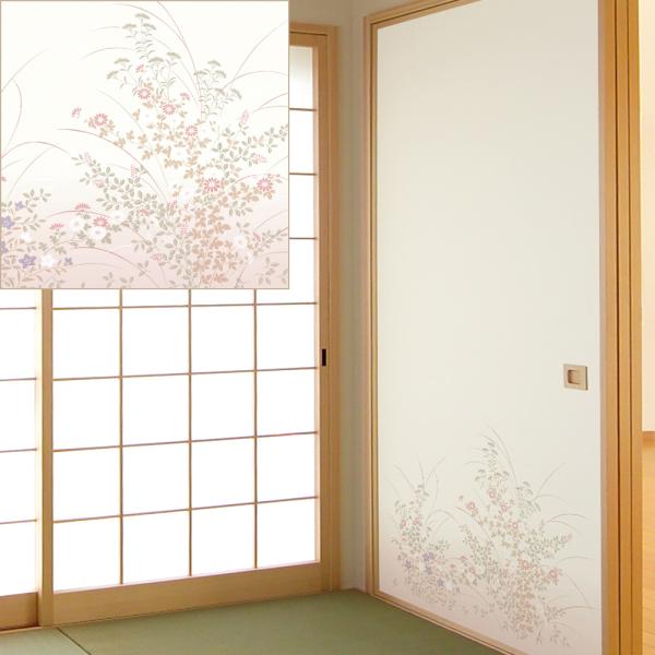 再湿タイプのふすま紙（鳥の子風）Re-wetting typeウラ面に再湿ノリ（切手タイプのノリ）が塗布されているふすま紙で、スポンジでたっぷりの水をムラなく付けてノリを戻し、紙を伸ばして貼ります。柄の印刷の後、揉み紙風のエンボスで、風合い...