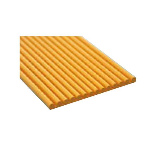 凸凹面にもフィットするクッション。柱やコーナー部分の緩衝材に。両面テープ付きで取り付けも簡単。軽量でクッション性も抜群です。ハサミやカッターでカットできます。材質：EPDMスポンジ、紙系粘着テープ厚さ：5ｍｍ