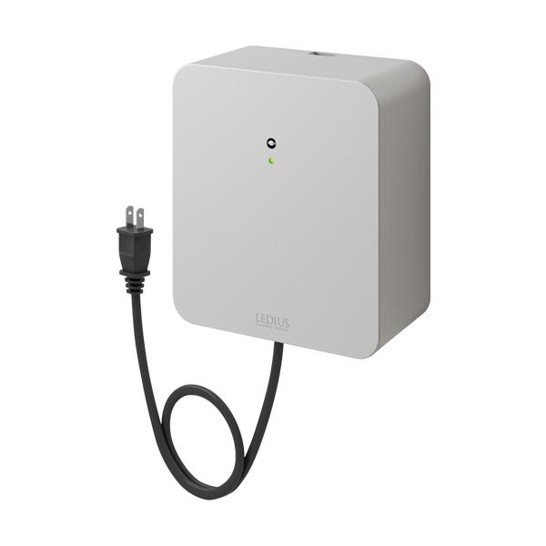 光源 電圧：100Vサイズ W110×D60×H132mm重量 約0.5kgコード長 約0.45m本体材質 ポリカーボネート シルバーIP 43付属品 コンクリートネジ ×1 取付ネジ×2 コンクリートプラグ×3 結束バンド×4