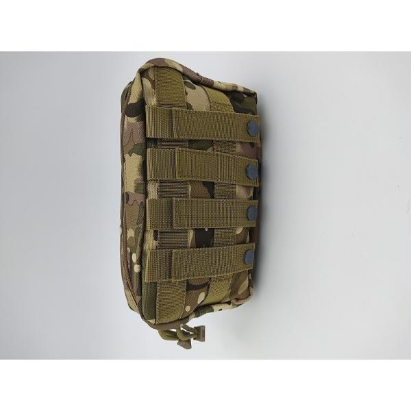 ■説明<br>小さめのタクティカルバッグです。<br>キャンプではユニフレームのフィールドラックや<br>テキーラレッグなどのフレームにも取り付け可能です。<br>他にもサバゲーでのバッグや小...