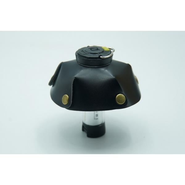 ↓関連商品はこちら↓#Msアウトドア用品一覧.■説明レザーのランタンシェードです。GoalZeroなどの小型ランタンに装着可能です。画像は装着例ですので、GoalZeroは付属しません。.■仕様サイズ：画像参照カラー：ブラック素材：人工皮革...