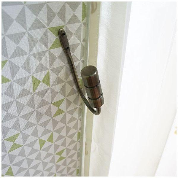 カーテンレールとお揃いのおしゃれなアイアンカーテンホルダー/房掛け 雑貨 カーテン留め アームホルダー ■商品名：アイアンカーテンホルダー■材質：Jフック（スチール）/キャップ（亜鉛ダイキャスト）■耐荷重：2kg■適用：台湾製■付属品：ホル...