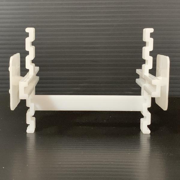 ◇美しいガラスブロック◇世界一販売量に誇る高品質でリーズナブルプライスのガラスブロック♪・厚み95mmガラスブロック専用スペーサー♪・白色★接点に使用・均等目地・施工楽々♪・高層ビル対応★エクステリア・インテリア・屋外・屋内♪世界最大のガラ...