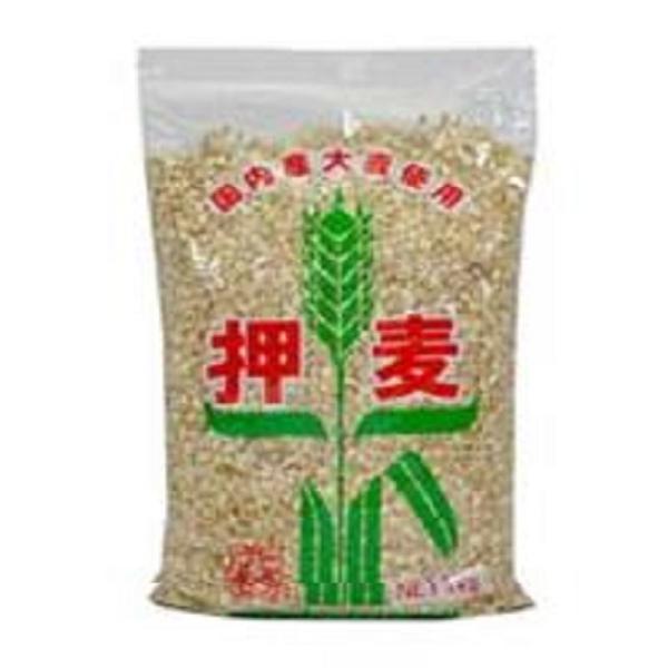 5,000円以上で送料無料! 【厳選した大麦を七分づきにして精製しました】「日本精麦 押麦 1kg」は、国内産の優良な大麦を厳選し、自然の栄養分を損なわないよう七分づきにして精製した押し麦です。押し麦(大麦)には、食物繊維やたんぱく質、ビタ...