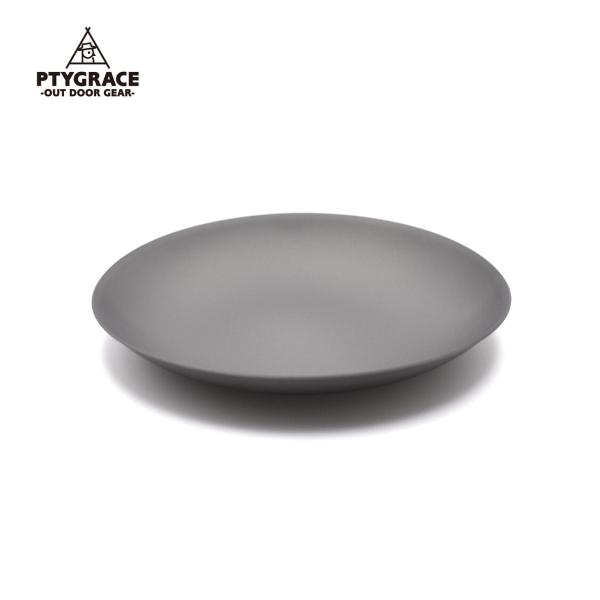 ●サイズ／約φ90×厚13mm●重量／約20g●材質／チタン●日本製（燕三条産）【ポイント】●ありそうでなかった必需品！軽くて便利なチタン製の小皿です。    ●醤油や塩・ソースなどを入れるのに便利です。    ●チタン製で紙の様に軽量！丈...