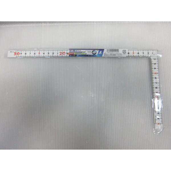 シンワ 曲尺 同厚 ホワイト 30ｃｍ 10/33ｍ 併用目盛 名作 11104新品になります。 剥げにくい表面仕上げ！ 直角度100ｍｍにつき0.1ｍｍ以下 長さ許容差±0.3ｍｍ 材質　ステンレス