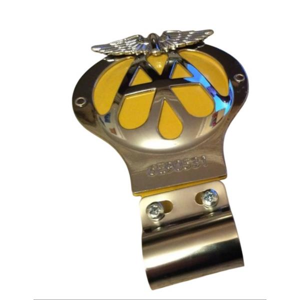 こちらのお品は、英国自動車協会(AUTOMOBILE ASSOCIATION)のグリルバッジ バッジクリップ付 新品 未使用品になります。通常のAAバッジよりもバックプレートが長めでバッジクリップ付きの希少なタイプになります。その為、グリル...