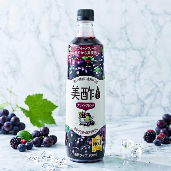#商品の特徴 : POINT[CJ] 美酢 ミチョ アサイーブレンド 800mlは、毎日の健康をサポートするために作られた特別な飲む酢です。100%果実発酵の技術で作られたこのお酢ドリンクは、驚くほど豊かな風味と香りが特徴。アサイーの爽やか...