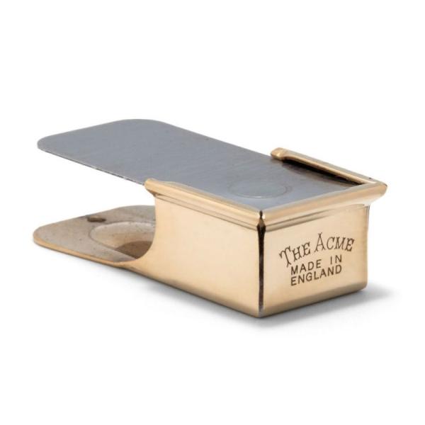 ☆ホイッスルの老舗ブランドACME、入荷！☆1第二次世界大戦中、1944年6月6日ノルマンディ上陸作戦の際、連合軍の兵士が仲間同士の合図として使用したクリッカー。夜明け前の暗闇の中、敵陣に乗り込んだ時、ワン・クリックに対しダブル・クリックで...