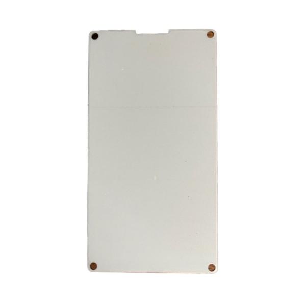 最新のBOSS製コンパクトエフェクターの裏蓋の形状に合わせ、DCジャック部分とボトムプレートが接触しない形状に変更しました。これにより従来品よりも、しっかりとエフェクターボード等に固定できるようになりました。LE-EBP-2 エフェクターボ...