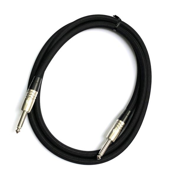 楽器専用のスピーカーケーブルとして開発されたCS-8037に、編組スリーブを被せて耐久性を向上させ、よりタイトなサウンドにチューニングしたケーブルが「CS-8037 with Braided Sleeving」になります。スタンダードモデル...