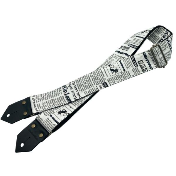 ES-PP50xx Printing Fablic series英字新聞柄の″ニュースペーパー″。モノトーンの柄を考えた時にまず製品化したいと思い浮かんだのが英字新聞。文字の大きさや柄、ストラップに適した素材を見つけました!チラリと覗くネコ...