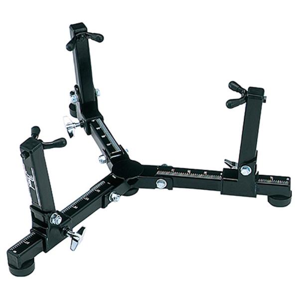 パール / オールフィットショートコンガスタンド様々なサイズに対応する、低いセッティング用のコンガスタンド。座って演奏する際など低いセッティング時に便利な、全サイズ対応のコンガスタンド。小学生にもおすすめ。主な仕様：座奏用、折りたたみ式イケ...