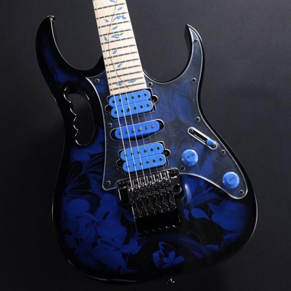 Premium Series Steve Vai Signature Modelハイコストパフォーマンスを実現するプレミアムシリーズに、DiMarzio製の新ピックアップを搭載したブルー・フローラル・パターンのスティーヴ・ヴァイモデルが登場...