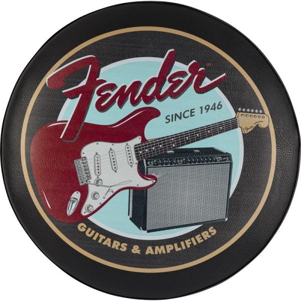 次回のジャムセッションに、フェンダーのスツールはいかがでしょうか。ピックポーチが縫い付けられたFender Guitars &amp; Amps バースツールは、ギター演奏のあらゆるニーズに応えます。アイコニックなヴィンテージアートワークが...