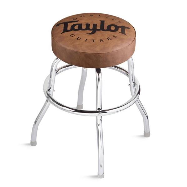 Taylorバースツールは、演奏中の快適さをキープします。クラシックなデザインで、快適なパッド入りの回転式シートは、マーブルブラウンのマットビニール仕上げにブラックのTaylorロゴがあしらわれています。高さ24インチのTaylorバースツ...