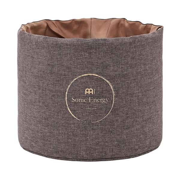 Crystal Singing Bowl Sleevesクリスタル・シンギングボウル用スリーブは、耐久性のあるパッド入りナイロン素材で作られており、大切なクリスタル・シンギングボウルを傷や破損からしっかりと保護します。対応サイズ：11インチ...