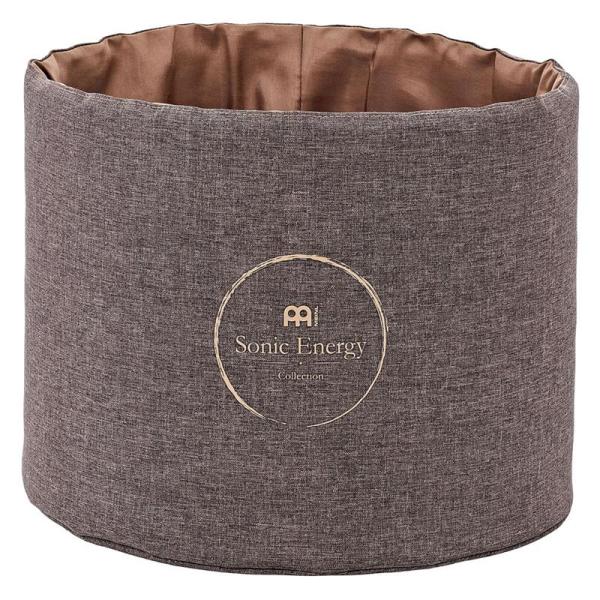 Crystal Singing Bowl Sleevesクリスタル・シンギングボウル用スリーブは、耐久性のあるパッド入りナイロン素材で作られており、大切なクリスタル・シンギングボウルを傷や破損からしっかりと保護します。対応サイズ：12インチ...