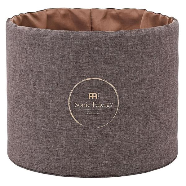 Crystal Singing Bowl Sleevesクリスタル・シンギングボウル用スリーブは、耐久性のあるパッド入りナイロン素材で作られており、大切なクリスタル・シンギングボウルを傷や破損からしっかりと保護します。対応サイズ：13インチ...