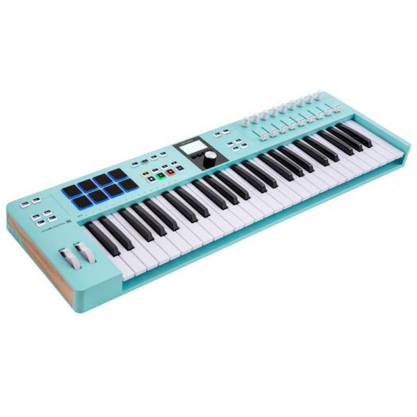 人気のKeylab Essentialにカラフルな限定カラーが登場！音楽スタイルを問わず、KeyLab Essentialはクリエイティブな答えのすべてを知っています。しかもあなたが音楽をどう作ろうかと考える前に、です。あなたのセットアップ...