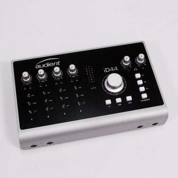 ■商品の状態：・細かな擦傷があります。■付属品・電源アダプター・USBケーブル※中古商品のため、ソフトウェアは付属いたしません。■保証期間：店頭保障1ケ月-----【製品の特長】20in  24out + 2系統のADATAudientコン...