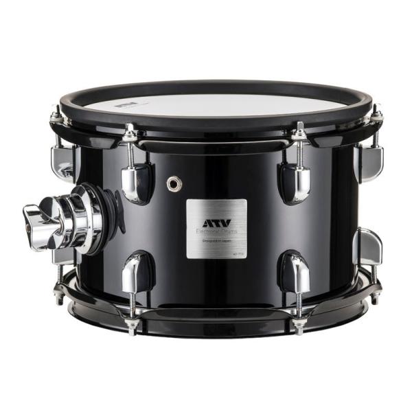 【aDrums artist 10 Tom [aD-T10]】＜aDrums＞「優しく演奏すれば柔らかくふくよかな音、激しく気持ちをぶつければ鋭く荒々しい音。時に意のままに自分を委ねることができ、時に諦めたくなるほど難しいもの。だからこそ、...