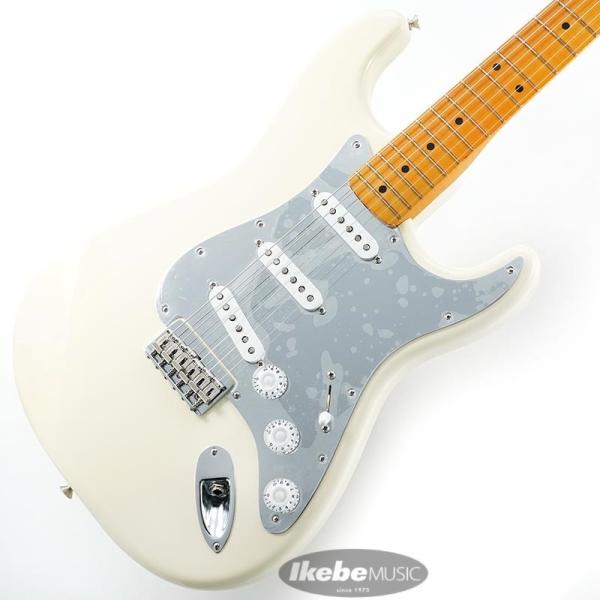 Nile Rodgers Hitmaker Stratocasterナイル・ロジャースは、世界中で5億枚以上のアルバムを売り上げ、それらの演奏だけでなく、作曲にプロデュースも手掛けています。彼がプロデュースしたすべてのヒット作は、1つの共通...