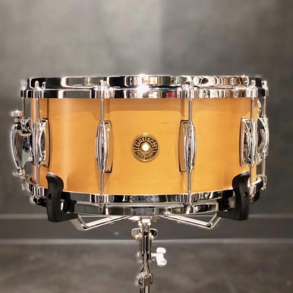 [USA Custom Ridgeland Snare Drums]さかのぼること約40年前（1985〜86年）より、Gretsch Drumsは現在のサウスカロライナ州リッジランドに工場を構え、熟練の職人たちのハンドメイドによる伝統のUS...