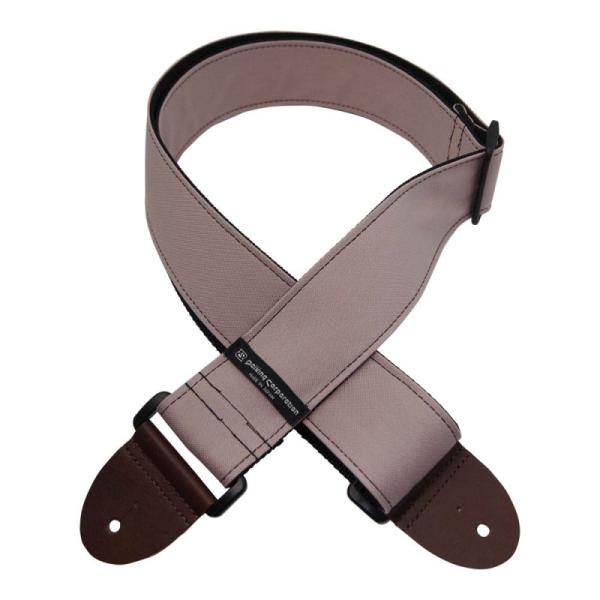 日本製にこだわった高品位ギターストラップ、「DaikingStrap(ダイキンストラップ)」が入荷しました！楽器をなるべく傷つけない用に他のストラップではあまり見られないプラスチックパーツを使用しております。また、ストラップエンドには高い強...