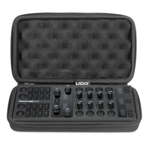 ★Native Instruments Traktor X1 MK3の収納に対応する専用キャリングケース★※こちらの商品は製作工程上、本体にやむを得ず汚れ、スリキズ、箱ダメージなど発生する場合がございますが、使用の際には影響ございません。あ...