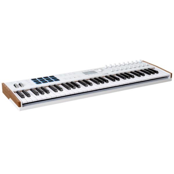 卓抜したコントローラー・キーボード！KEYLABがついにMK3へ！KeyLab mk3 は、コンピュータの拡張だけではなく、あなた自身のイメージの拡張を提供します。プロフェッショナルで人間中心のデザインの KeyLab mk3 は、あらゆる...