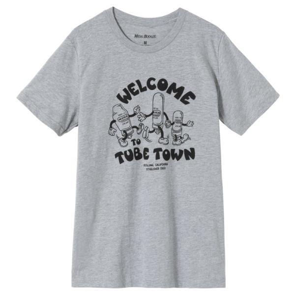 このTシャツには、カリフォルニア州ペタルマの MESA/Boogie(R) 工場のチューブ部門の外にある従業員が描いたアートワークが描かれています。・コットン：90%、ポリエステル：10%・ユニセックスサイズ：Mediumイケベカテゴリ_楽...