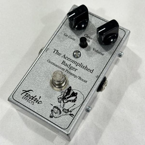 Fredric Effects Accomplished Badgerは、Fredric Effectsオリジナルのブースターです。内部は2つのステージで構成され、Opampバッファ/ブーストがゲルマニウムトランジスタゲインステージをドライ...