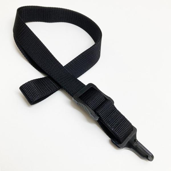 // YAMAHA Neck Strap for Alto Saxophone //新品YAMAHAアルトサックスに付属しているネックストラップの単品販売です。クッションなし・J字型フックのシンプルな造りで、かさばらないスタンダードなタイプ...