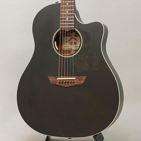 国産ブランド フジゲンのアコースティックが入荷いたしました！本器の状態といたしまして、外観面ではボディエッジの塗装の剥がれや、ヒール部の塗装剥離修正痕などがございます。全体的な使用感としては、ネック裏のツヤやピックガード上の弾き傷程度で、弾...